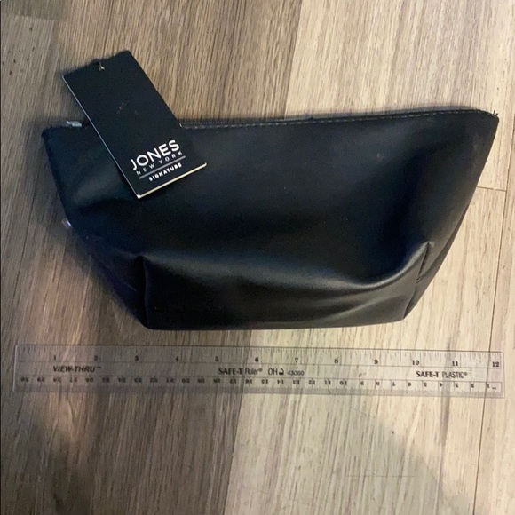 Jones New York | Bags | Nwt Jny Jones New York Beauty Cosmetics Travel ...